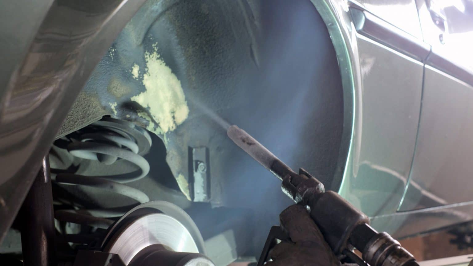 What Does Dustless Blasting Do? | Mobile Sandblasting Melbourne